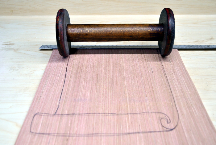 Christmas Scroll Using A Vintage Wooden Spool